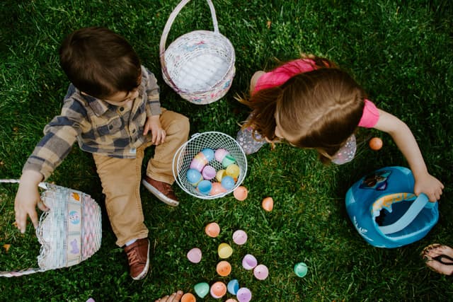 Top 10 housewarming gift ideas that people actually want